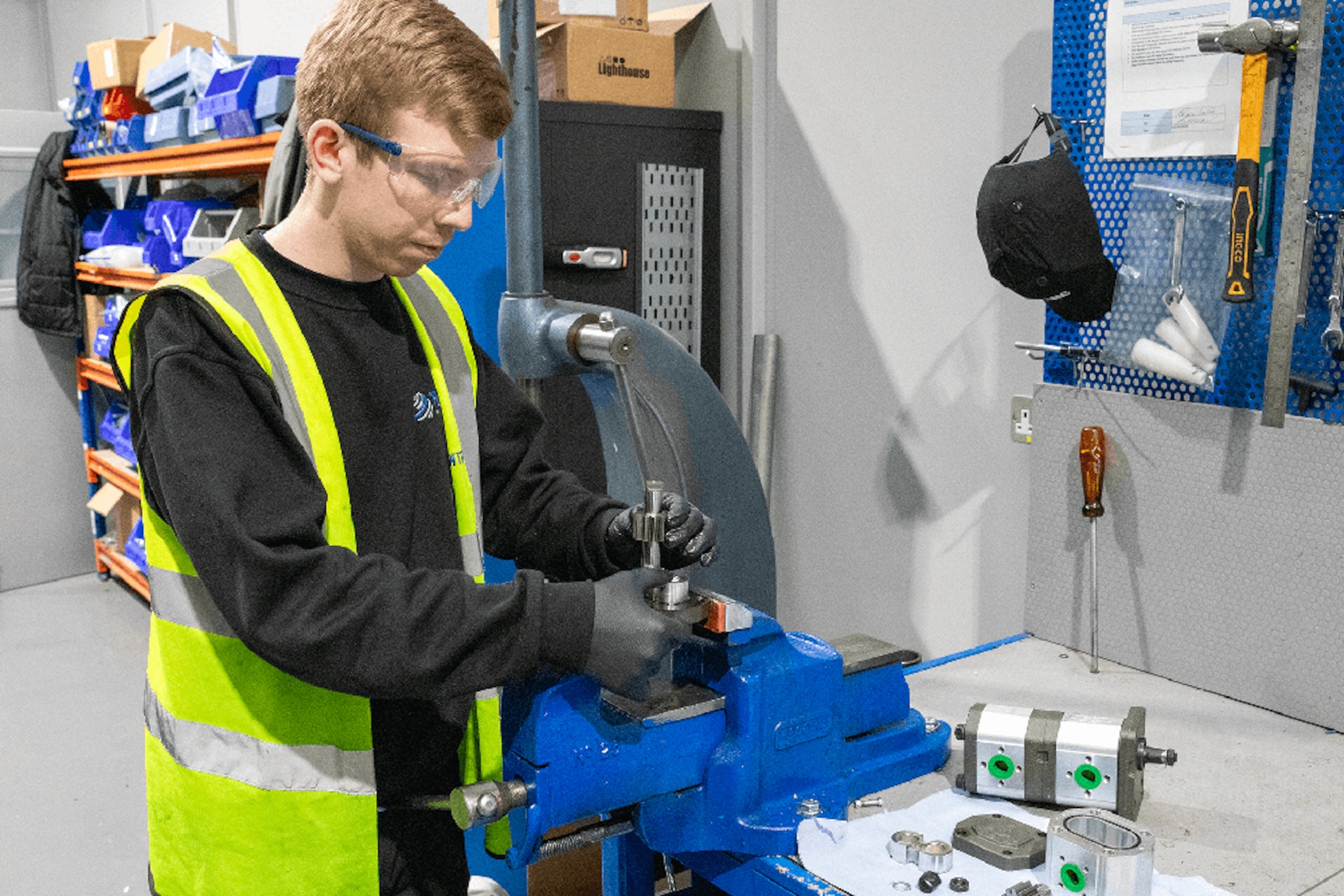 Join our business | About us | Flowtech